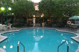 Gallery – Candy Caneinn